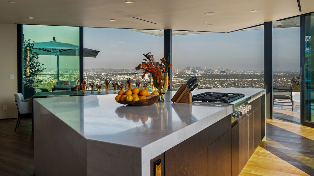 Luxury Modern Spec Home in Beverly Hills